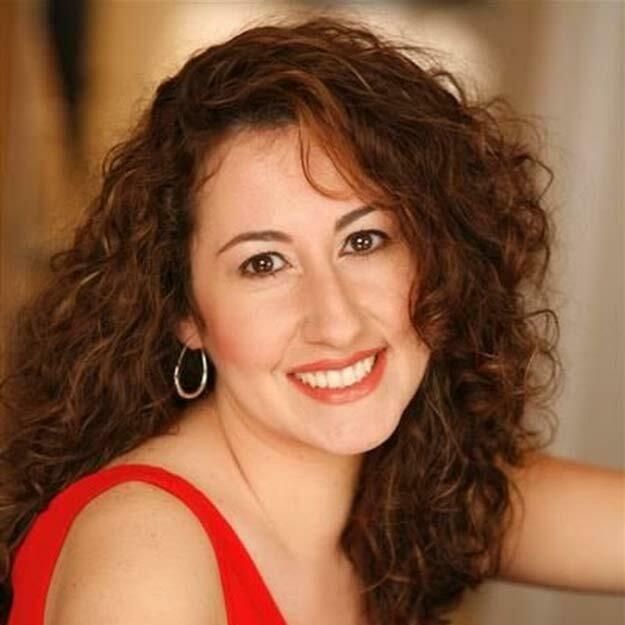 Maria DeSimone, Astrology Author | Tarot.com | Tarot.com